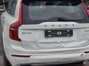 White Volvo XC90 2016 in Silale, with an engine capacity of 2.50 L and mileage of 397 thousand km for 12000 €, photo 4 on AUTOMOTO.COM.LV