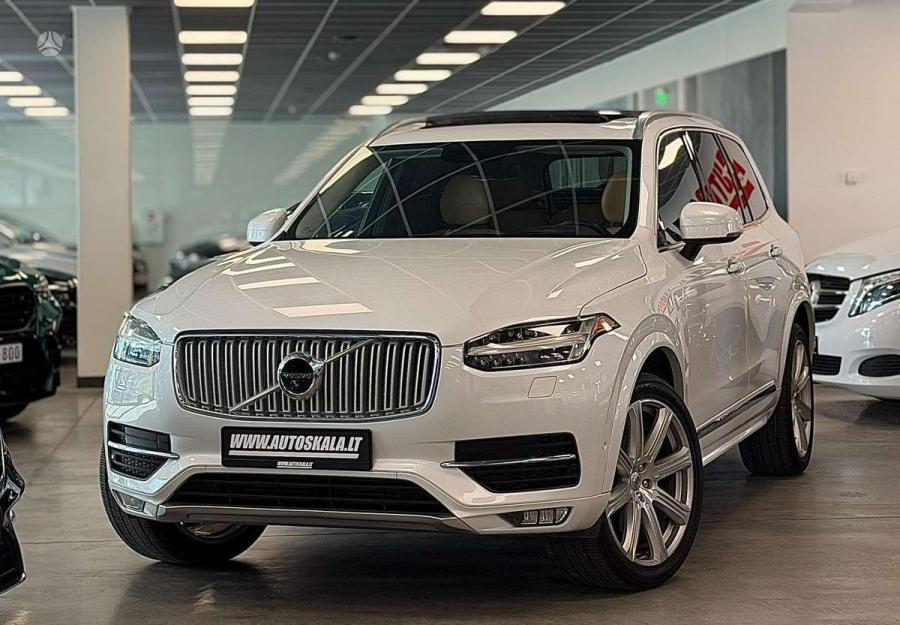 White Volvo XC90 2016 in Klaipeda, with an engine capacity of 1.97 L and mileage of 190 thousand km for 23950 €, photo 5 on AUTOMOTO.COM.LV