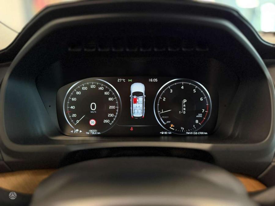 White Volvo XC90 2016 in Klaipeda, with an engine capacity of 1.97 L and mileage of 190 thousand km for 23950 €, photo 27 on AUTOMOTO.COM.LV