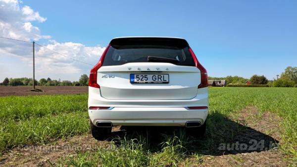Balts Volvo XC90 2016 Pērnava, ar dzinēja tilpumu 1.97 L un nobraukumu 170 tūkst. km par 29000 €, foto 4 vietnē AUTOMOTO.COM.LV