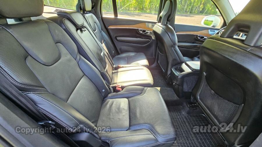 White Volvo XC90 2016 in Parnu, with an engine capacity of 1.97 L and mileage of 170 thousand km for 29000 €, photo 11 on AUTOMOTO.COM.LV