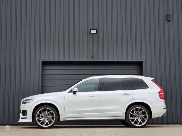 White Volvo XC90 2016 in Kaunas, with an engine capacity of 2.00 L and mileage of 249 thousand km for 23450 €, photo 8 on AUTOMOTO.COM.LV