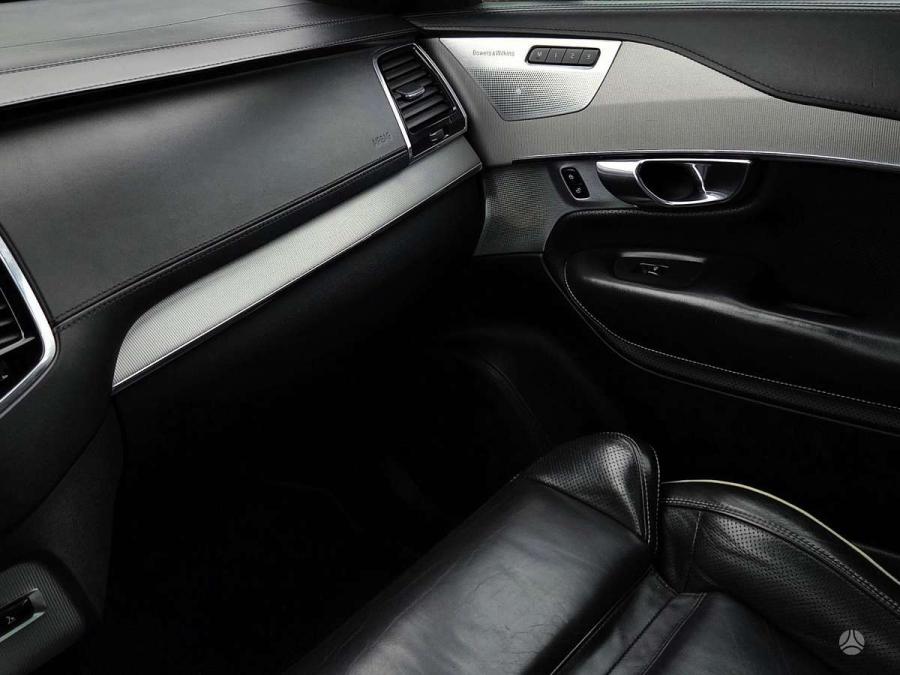 Balts Volvo XC90 2016 Kauņa, ar dzinēja tilpumu 2.00 L un nobraukumu 249 tūkst. km par 23450 €, foto 28 vietnē AUTOMOTO.COM.LV