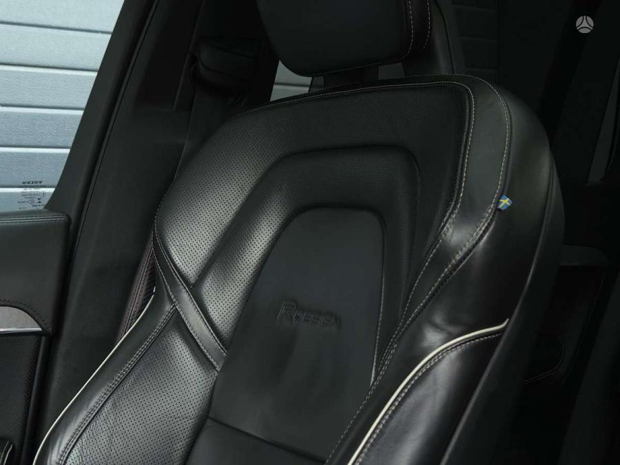 Balts Volvo XC90 2016 Kauņa, ar dzinēja tilpumu 2.00 L un nobraukumu 249 tūkst. km par 23450 €, foto 29 vietnē AUTOMOTO.COM.LV