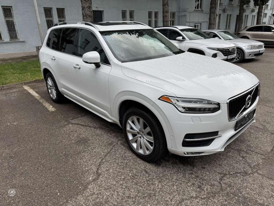 White Volvo XC90 2016 in Kaunas, with an engine capacity of 1.97 L and mileage of 150 thousand km for 18500 €, photo 1 on AUTOMOTO.COM.LV