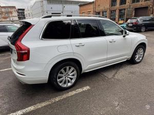 White Volvo XC90 2016 in Kaunas, with an engine capacity of 1.97 L and mileage of 150 thousand km for 18500 €, photo 4 on AUTOMOTO.COM.LV