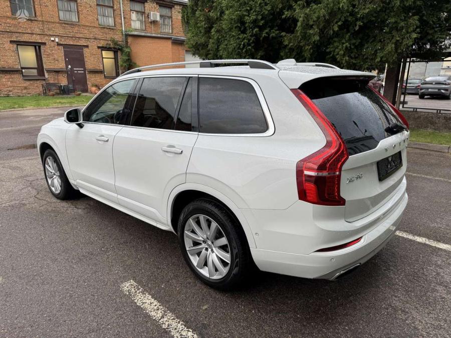 White Volvo XC90 2016 in Kaunas, with an engine capacity of 1.97 L and mileage of 150 thousand km for 18500 €, photo 5 on AUTOMOTO.COM.LV