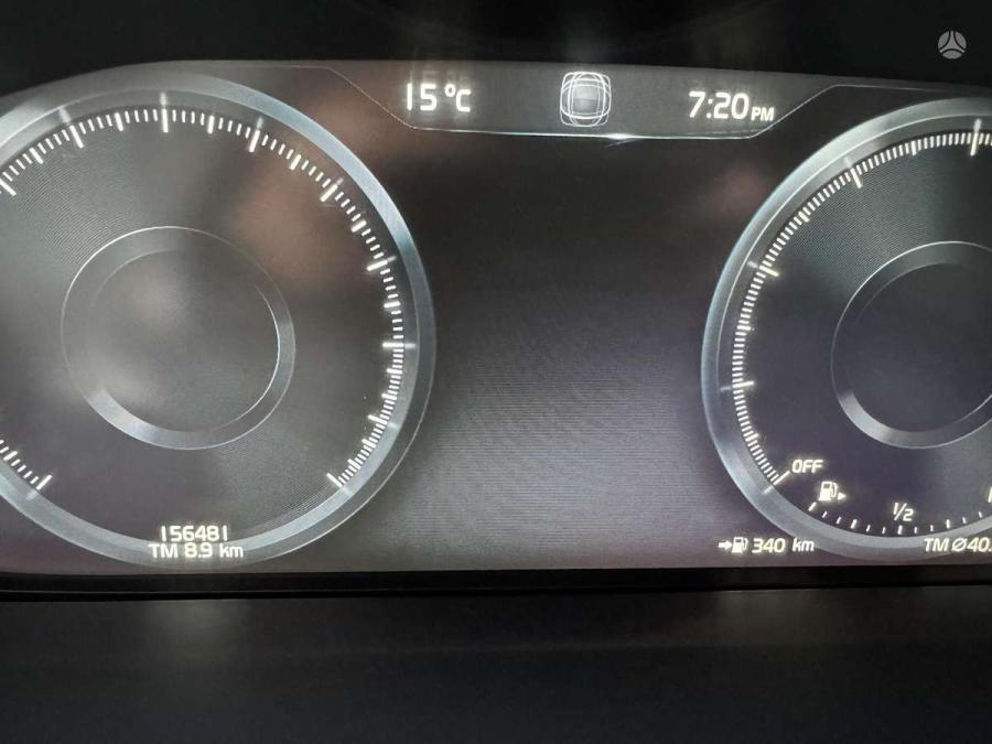 White Volvo XC90 2016 in Kaunas, with an engine capacity of 1.97 L and mileage of 150 thousand km for 18500 €, photo 10 on AUTOMOTO.COM.LV