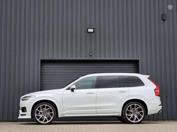 White Volvo XC90 2016 in Kaunas, with an engine capacity of 2.00 L and mileage of 249 thousand km for 23450 €, photo 10 on AUTOMOTO.COM.LV