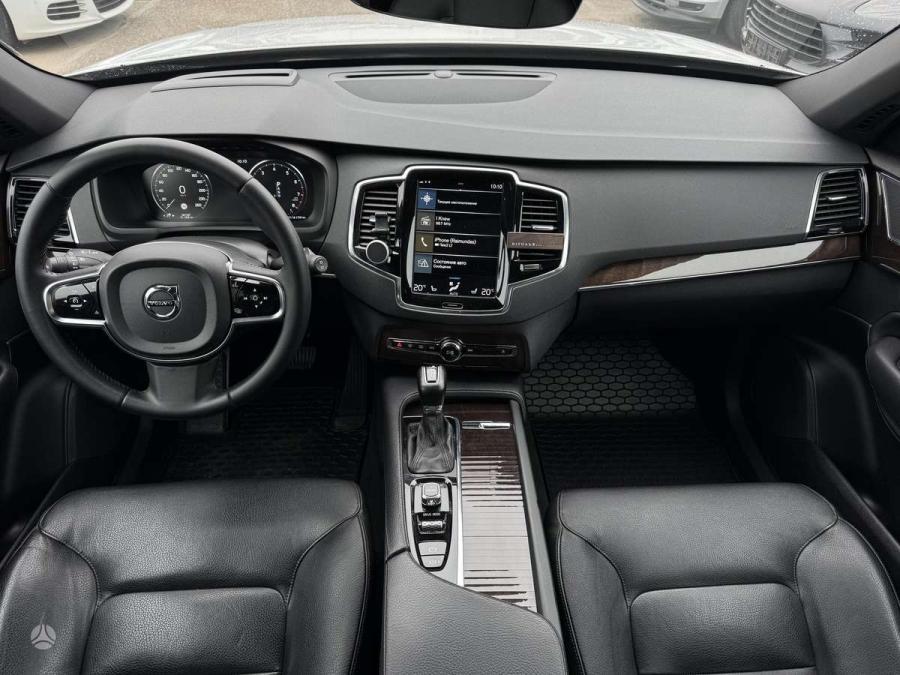 Balts Volvo XC90 2016 Viļņa, ar dzinēja tilpumu 1.97 L un nobraukumu 167 tūkst. km par 17890 €, foto 3 vietnē AUTOMOTO.COM.LV