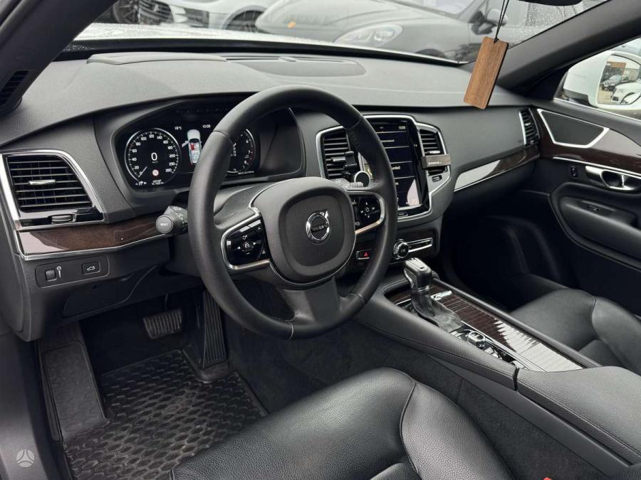 Balts Volvo XC90 2016 Viļņa, ar dzinēja tilpumu 1.97 L un nobraukumu 167 tūkst. km par 17890 €, foto 17 vietnē AUTOMOTO.COM.LV