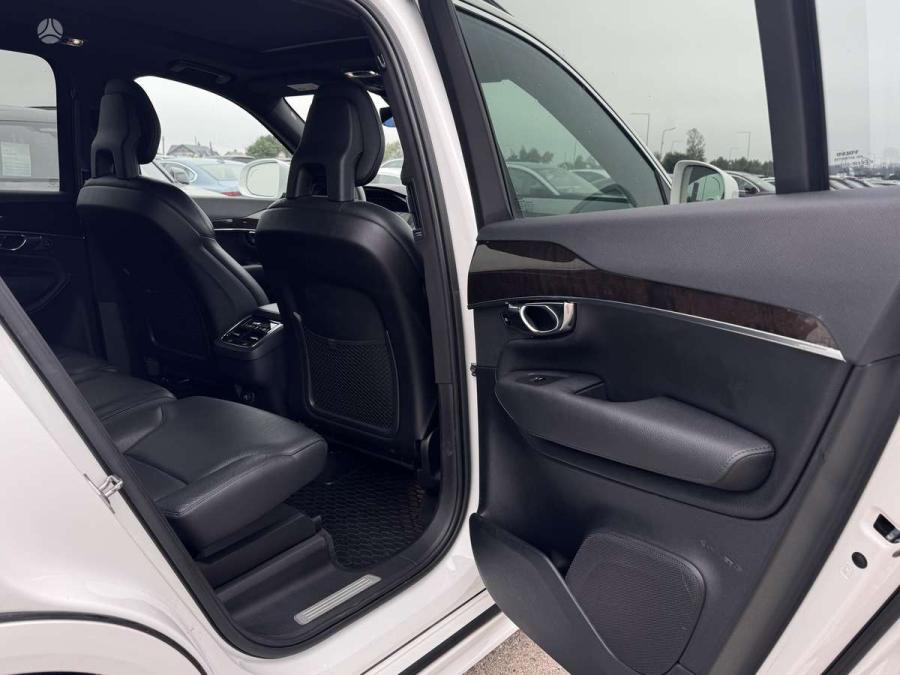 Balts Volvo XC90 2016 Viļņa, ar dzinēja tilpumu 1.97 L un nobraukumu 167 tūkst. km par 17890 €, foto 20 vietnē AUTOMOTO.COM.LV