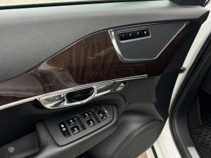 Balts Volvo XC90 2016 Viļņa, ar dzinēja tilpumu 1.97 L un nobraukumu 167 tūkst. km par 17890 €, foto 35 vietnē AUTOMOTO.COM.LV