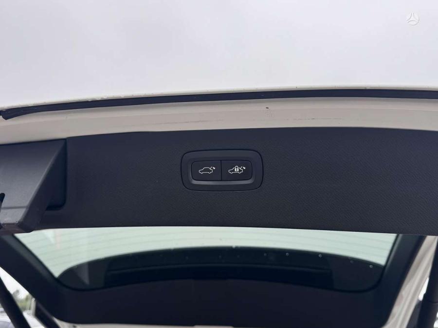 Balts Volvo XC90 2016 Viļņa, ar dzinēja tilpumu 1.97 L un nobraukumu 167 tūkst. km par 17890 €, foto 40 vietnē AUTOMOTO.COM.LV