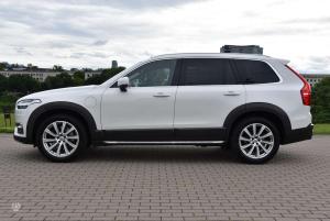 White Volvo XC90 2016 in Vilnius, with an engine capacity of 1.97 L and mileage of 208 thousand km for 17500 €, photo 8 on AUTOMOTO.COM.LV