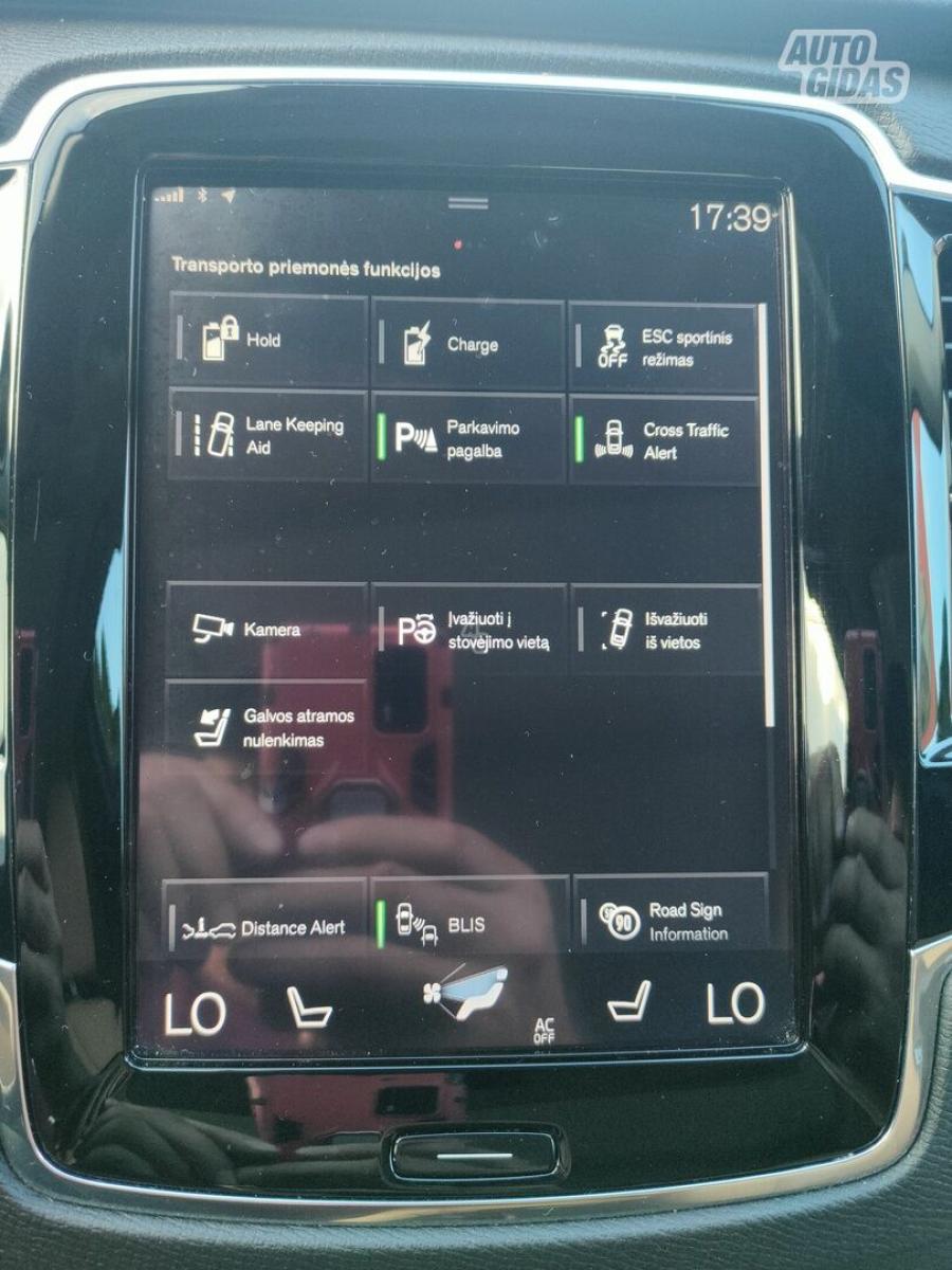 Balts Volvo XC90 2016 Kauņa, ar dzinēja tilpumu 2.00 L un nobraukumu 178 tūkst. km par 23500 €, foto 16 vietnē AUTOMOTO.COM.LV