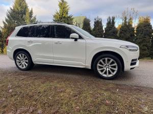 White Volvo XC90 2017 in Alytus, with an engine capacity of 1.97 L and mileage of 165 thousand km for 17350 €, photo 8 on AUTOMOTO.COM.LV