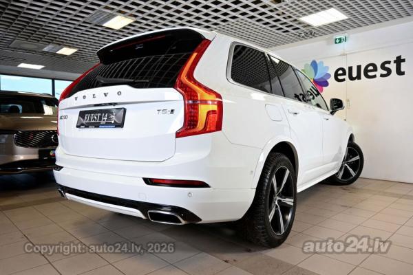 White Volvo XC90 2017 in Tallinn, with an engine capacity of 1.97 L and mileage of 144 thousand km for 28880 €, photo 3 on AUTOMOTO.COM.LV