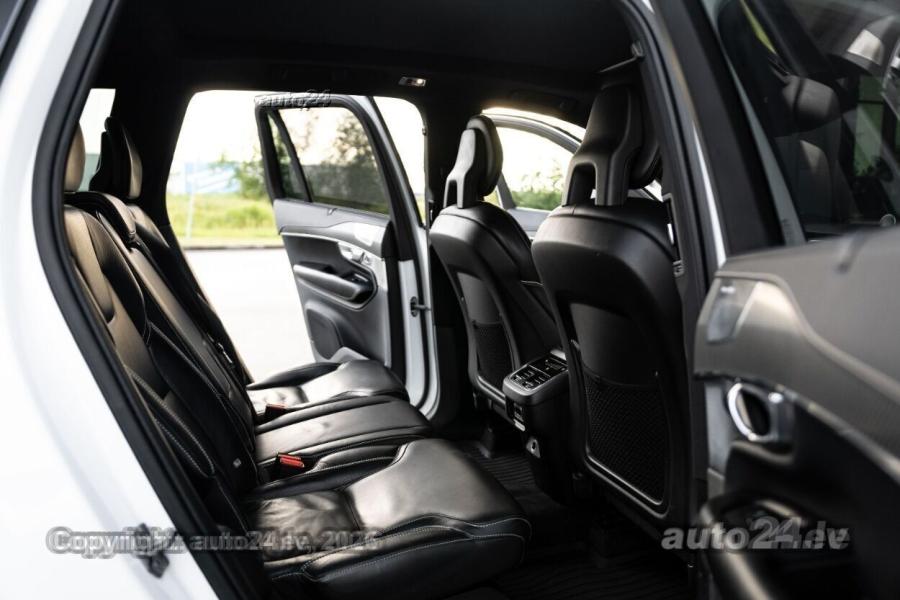 White Volvo XC90 2017 in Tallinn, with an engine capacity of 2.00 L and mileage of 242 thousand km for 24900 €, photo 7 on AUTOMOTO.COM.LV