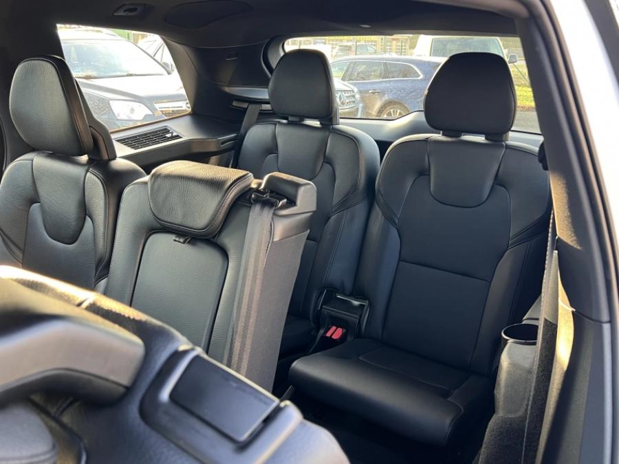 Balts Volvo XC90 2017 Rīga, ar dzinēja tilpumu 2.00 L un nobraukumu 229 tūkst. km par 19999 €, foto 13 vietnē AUTOMOTO.COM.LV