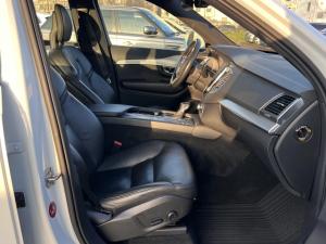 Balts Volvo XC90 2017 Rīga, ar dzinēja tilpumu 2.00 L un nobraukumu 229 tūkst. km par 19999 €, foto 14 vietnē AUTOMOTO.COM.LV