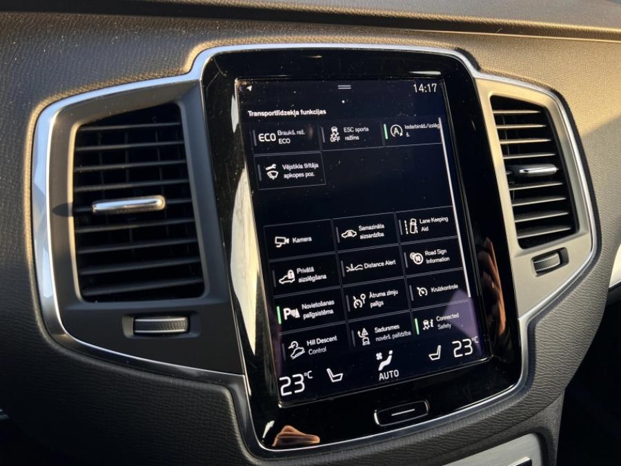 Balts Volvo XC90 2017 Rīga, ar dzinēja tilpumu 2.00 L un nobraukumu 229 tūkst. km par 19999 €, foto 22 vietnē AUTOMOTO.COM.LV