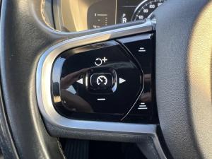 Balts Volvo XC90 2017 Rīga, ar dzinēja tilpumu 2.00 L un nobraukumu 229 tūkst. km par 19999 €, foto 28 vietnē AUTOMOTO.COM.LV