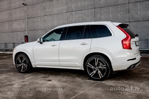 White Volvo XC90 2017 in Parnu, with an engine capacity of 2.00 L and mileage of 215 thousand km for 25900 €, photo 7 on AUTOMOTO.COM.LV