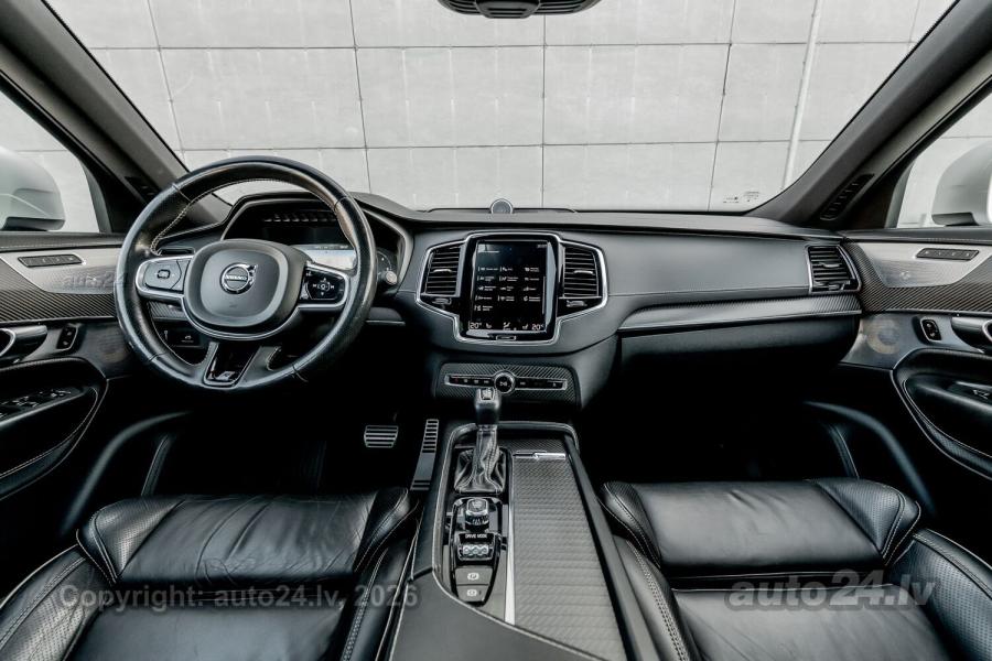 White Volvo XC90 2017 in Parnu, with an engine capacity of 2.00 L and mileage of 215 thousand km for 25900 €, photo 12 on AUTOMOTO.COM.LV