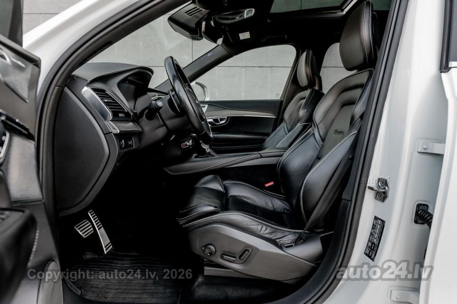 White Volvo XC90 2017 in Parnu, with an engine capacity of 2.00 L and mileage of 215 thousand km for 25900 €, photo 14 on AUTOMOTO.COM.LV