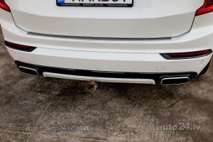 White Volvo XC90 2017 in Parnu, with an engine capacity of 2.00 L and mileage of 215 thousand km for 25900 €, photo 18 on AUTOMOTO.COM.LV