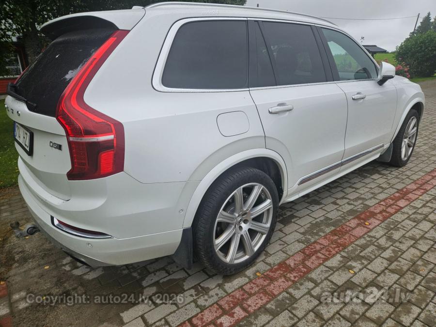 White Volvo XC90 2017 in Tallinn, with an engine capacity of 2.00 L and mileage of 241 thousand km for 24800 €, photo 4 on AUTOMOTO.COM.LV