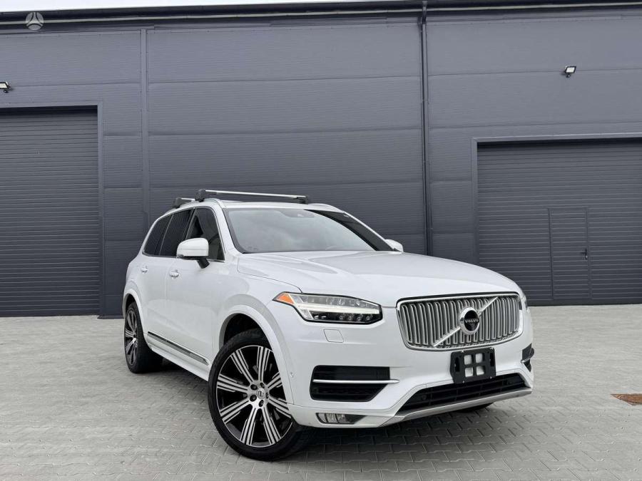 White Volvo XC90 2017 in Klaipeda, with an engine capacity of 1.97 L and mileage of 229 thousand km for 21700 €, photo 1 on AUTOMOTO.COM.LV