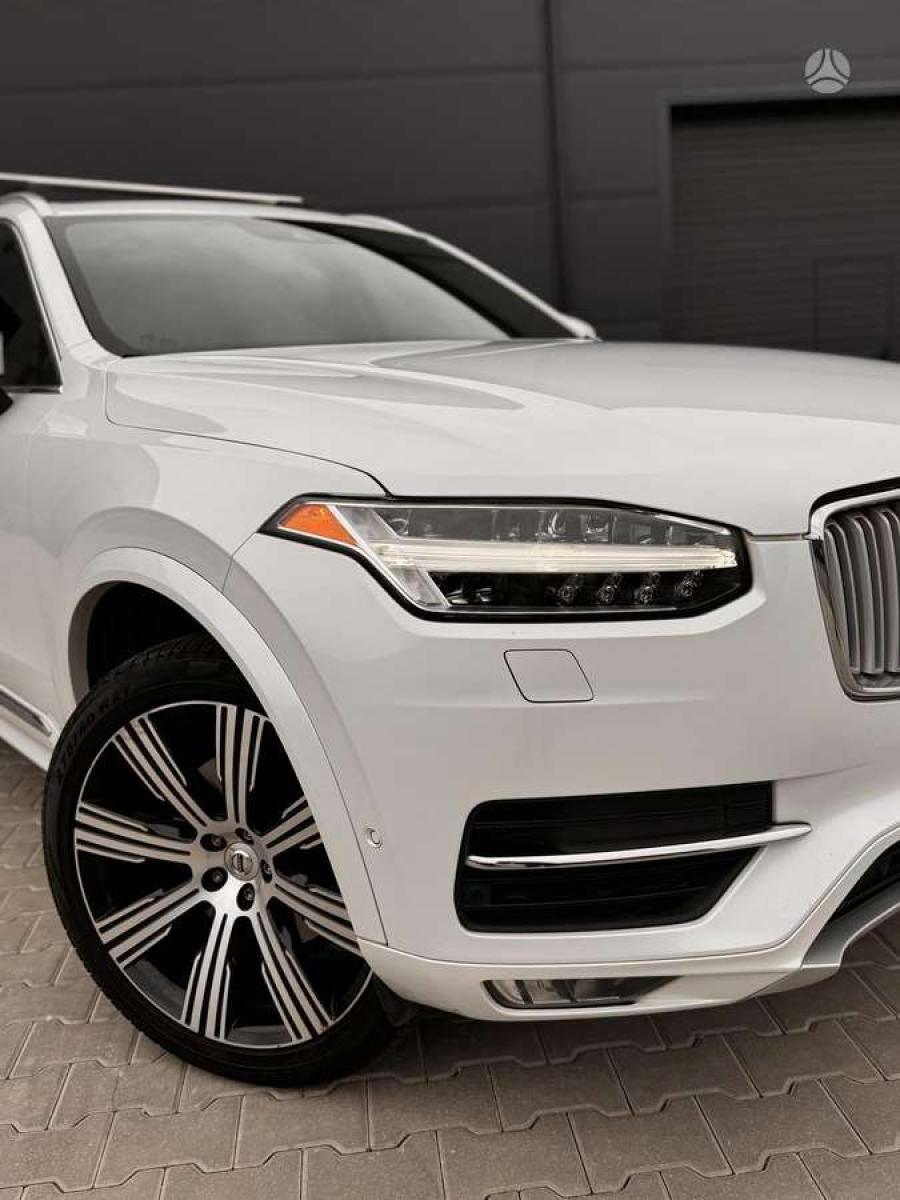 White Volvo XC90 2017 in Klaipeda, with an engine capacity of 1.97 L and mileage of 229 thousand km for 21700 €, photo 3 on AUTOMOTO.COM.LV