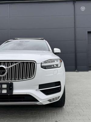 White Volvo XC90 2017 in Klaipeda, with an engine capacity of 1.97 L and mileage of 229 thousand km for 21700 €, photo 5 on AUTOMOTO.COM.LV