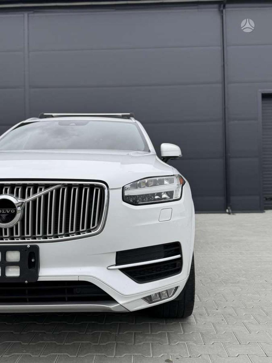 White Volvo XC90 2017 in Klaipeda, with an engine capacity of 1.97 L and mileage of 229 thousand km for 21700 €, photo 5 on AUTOMOTO.COM.LV