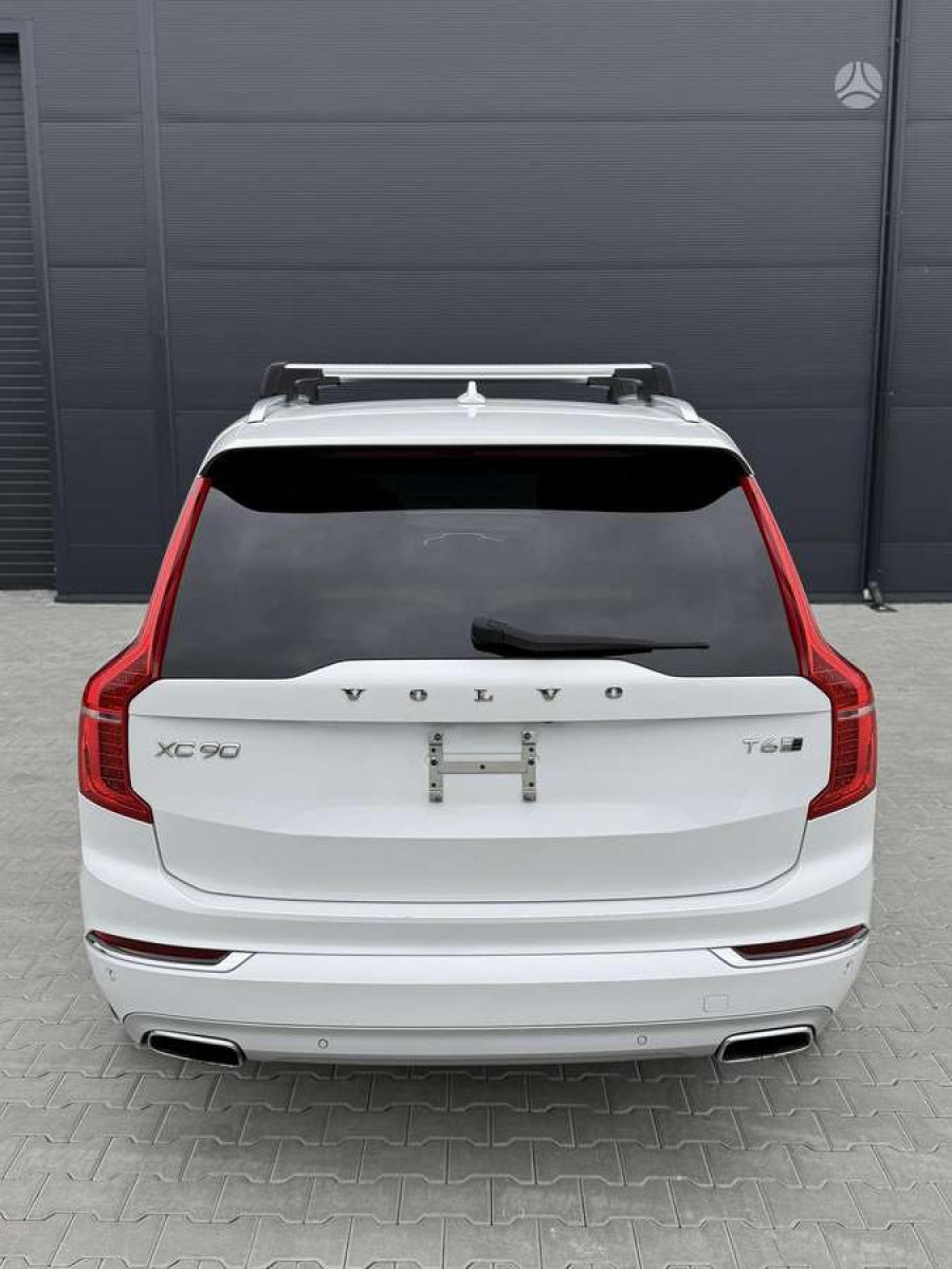 White Volvo XC90 2017 in Klaipeda, with an engine capacity of 1.97 L and mileage of 229 thousand km for 21700 €, photo 20 on AUTOMOTO.COM.LV
