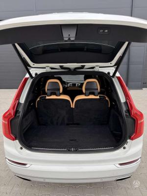 White Volvo XC90 2017 in Klaipeda, with an engine capacity of 1.97 L and mileage of 229 thousand km for 21700 €, photo 21 on AUTOMOTO.COM.LV