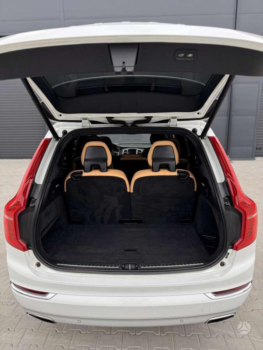 White Volvo XC90 2017 in Klaipeda, with an engine capacity of 1.97 L and mileage of 229 thousand km for 21700 €, photo 21 on AUTOMOTO.COM.LV