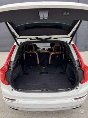 White Volvo XC90 2017 in Klaipeda, with an engine capacity of 1.97 L and mileage of 229 thousand km for 21700 €, photo 22 on AUTOMOTO.COM.LV