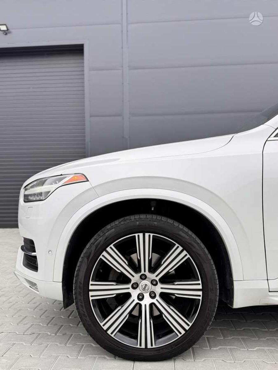 White Volvo XC90 2017 in Klaipeda, with an engine capacity of 1.97 L and mileage of 229 thousand km for 21700 €, photo 28 on AUTOMOTO.COM.LV