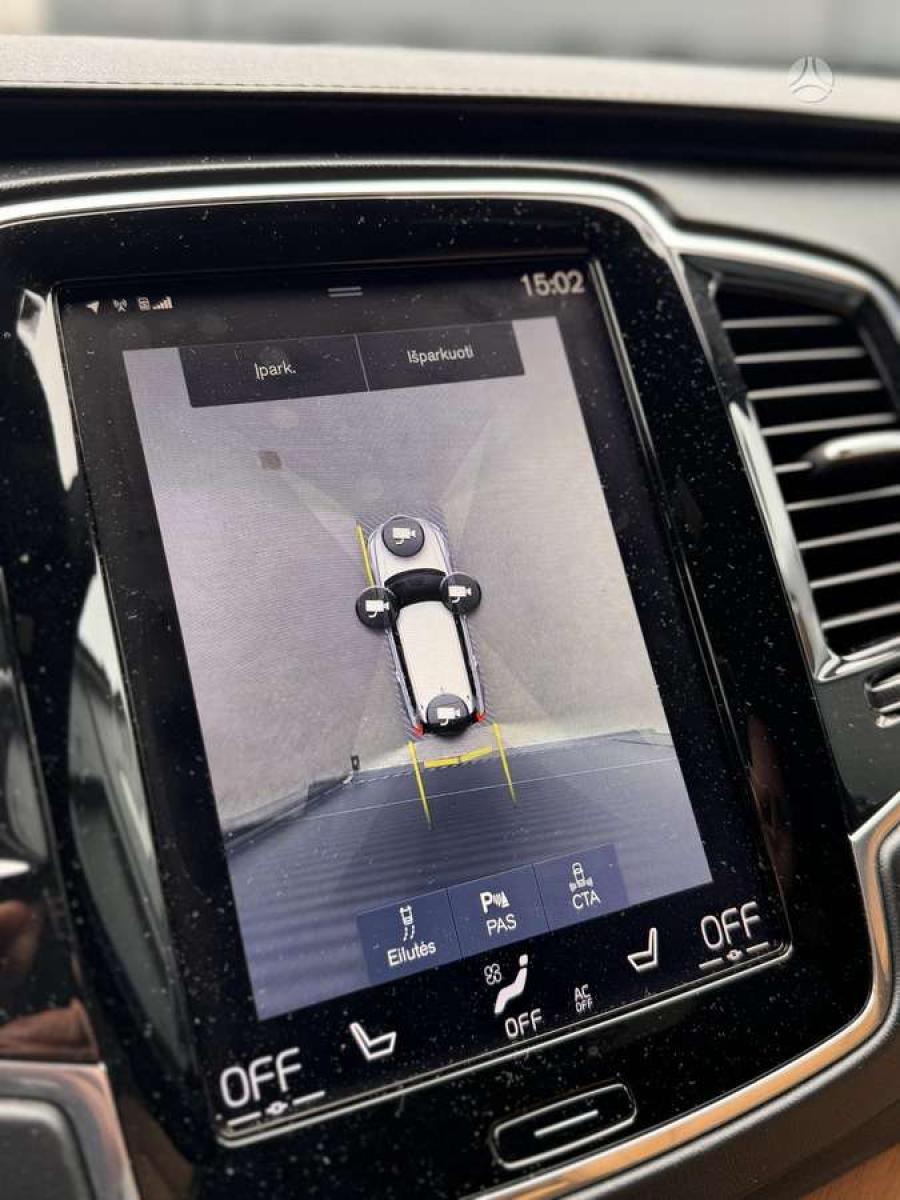 White Volvo XC90 2017 in Klaipeda, with an engine capacity of 1.97 L and mileage of 229 thousand km for 21700 €, photo 44 on AUTOMOTO.COM.LV