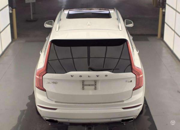 White Volvo XC90 2017 in Ukmerge, with an engine capacity of 1.97 L and mileage of 292 thousand km for 10500 €, photo 2 on AUTOMOTO.COM.LV