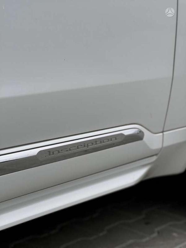 White Volvo XC90 2017 in Klaipeda, with an engine capacity of 1.97 L and mileage of 229 thousand km for 21200 €, photo 8 on AUTOMOTO.COM.LV