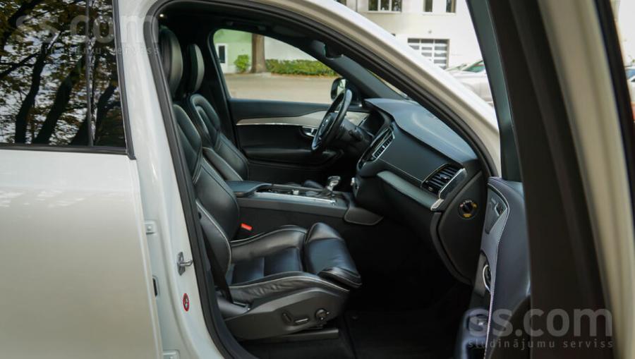 Balts Volvo XC90 2017 Rīga, ar dzinēja tilpumu 2.00 L un nobraukumu 238 tūkst. km par 23450 €, foto 16 vietnē AUTOMOTO.COM.LV