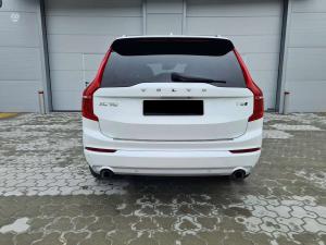 White Volvo XC90 2018 in Vilnius, with an engine capacity of 1.97 L and mileage of 110 thousand km for 25500 €, photo 5 on AUTOMOTO.COM.LV