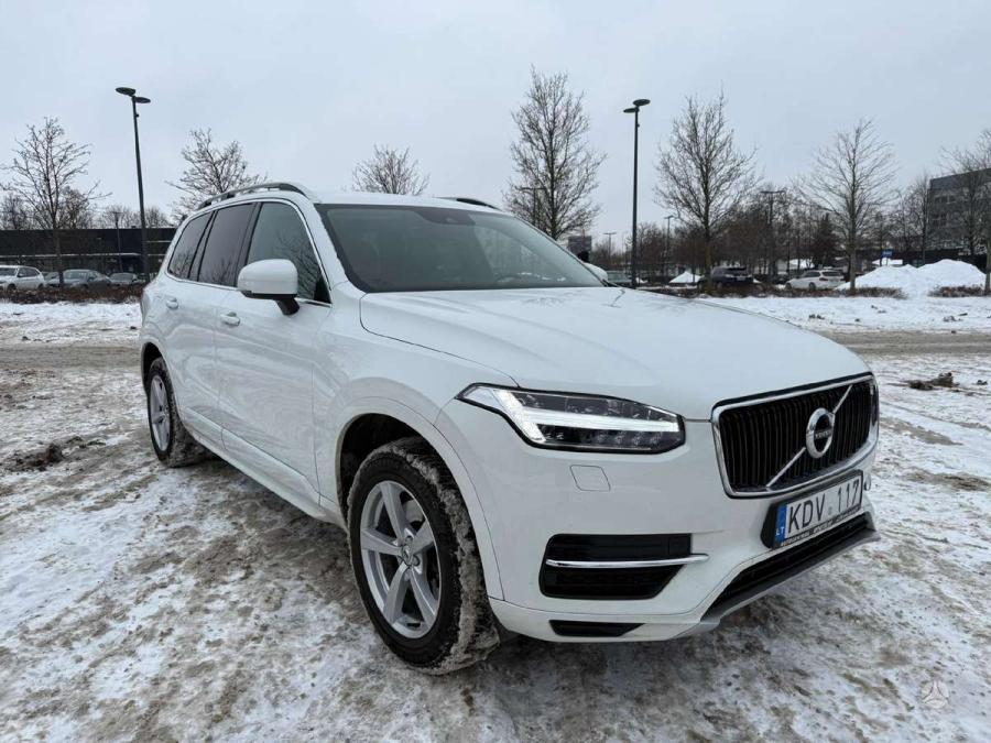 White Volvo XC90 2018 in Vilnius, with an engine capacity of 1.97 L and mileage of 145 thousand km for 23967 €, photo 11 on AUTOMOTO.COM.LV