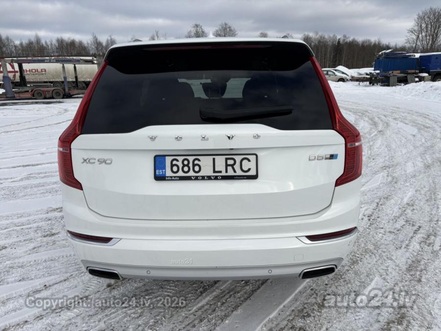 Balts Volvo XC90 2018 Tallina, ar dzinēja tilpumu 2.00 L un nobraukumu 184 tūkst. km par 27900 €, foto 5 vietnē AUTOMOTO.COM.LV