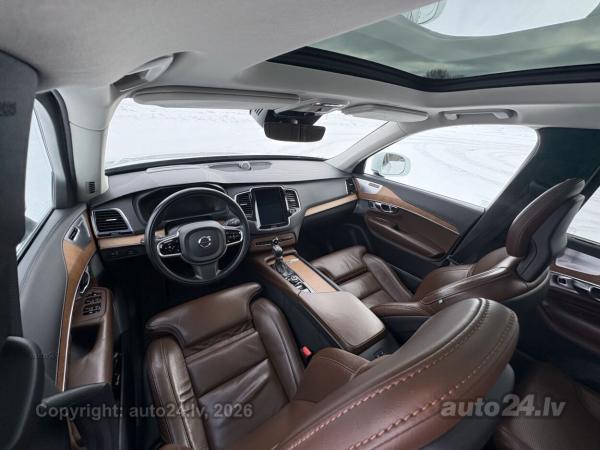 White Volvo XC90 2018 in Tallinn, with an engine capacity of 2.00 L and mileage of 184 thousand km for 27900 €, photo 7 on AUTOMOTO.COM.LV