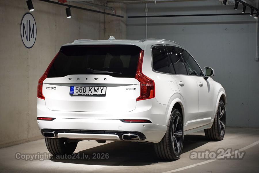 White Volvo XC90 2018 in Tallinn, with an engine capacity of 2.00 L and mileage of 160 thousand km for 27990 €, photo 5 on AUTOMOTO.COM.LV